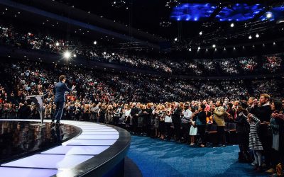 About | Lisa Osteen Comes